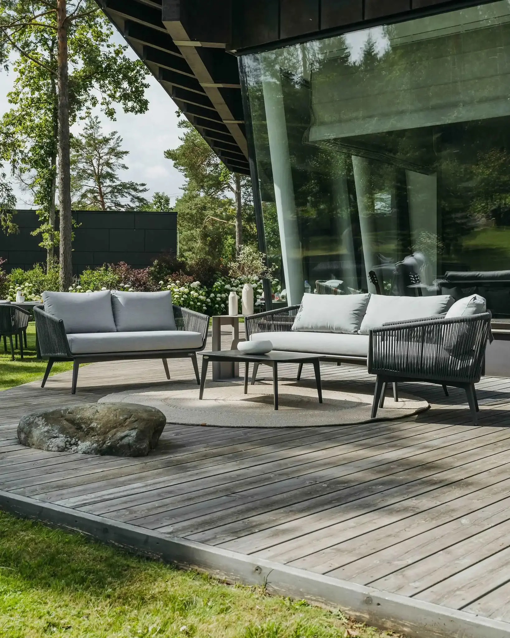 Seeria Diva | Stiilne terrassi- ja aiamööbel - Liv Outdoor